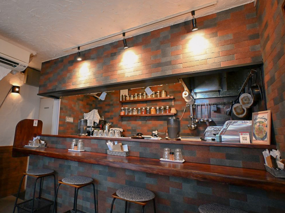 SPICE JUNKY "Three kinds of beans, horenso grass, and rich pumpkin ...